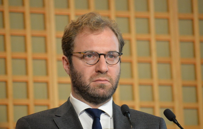 Des économies, mais « loin de la cure d’austérité » : Bercy lève le ...