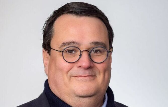 Le magistrat Sacha Straub-Kahn, nouveau porte-parole du ministère de la ...